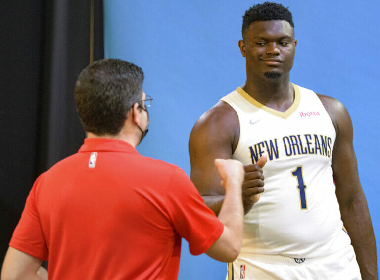 Zion Williamson se someterá a controles de peso por Pelicans