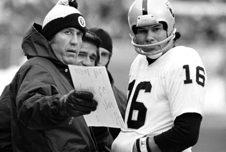 Best Latino Quarterbacks in NFL History